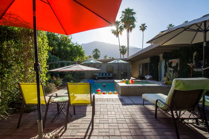 No Tan Lines Casita  Warm Sands  Downtown Psid2690 - Palm Springs, CA