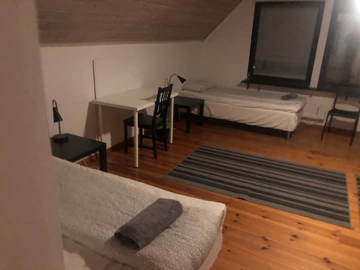 Huge & Affordable For Companies - Up To 12 Beds - Perstorp
