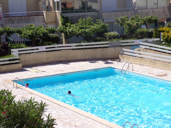 Appartement F2  Piscine - La Résidence Le Jamaïqua