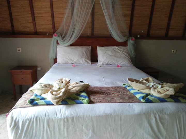 Double Bungalow @ Puri Air Beach Resort, Gili Air - Gili Islands