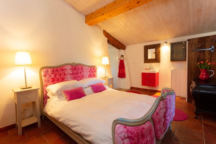 Red Y Pink Gite - Ch De Montoussel - Villefranche-de-Lauragais