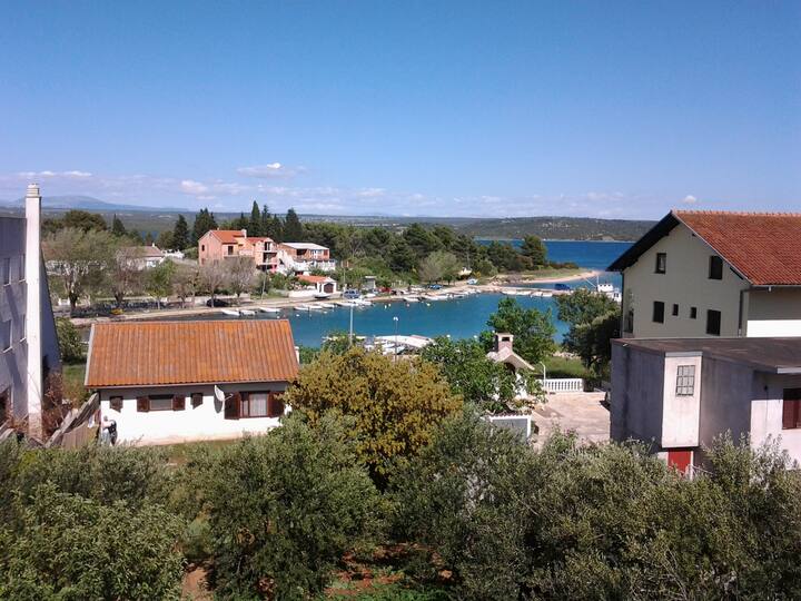 3-room Apartman For 4 To 6 Persons - Šibenik