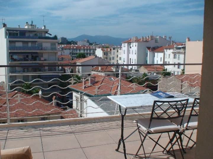 Well Equiped & Centrally Located! - Juan-les-Pins