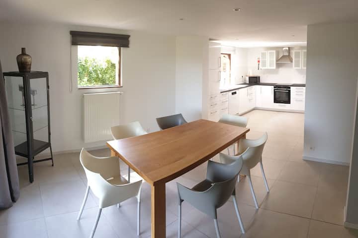 Grand Appartement Avec Superbe Vue Sur Huy - Verlaine