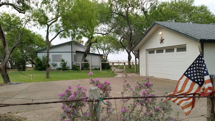 Baffin Bay Cabins | House and Cabin Rentals | Airbnb