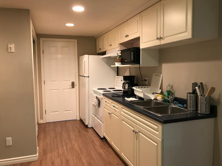 Private Room Close To Metrotown - Burnaby