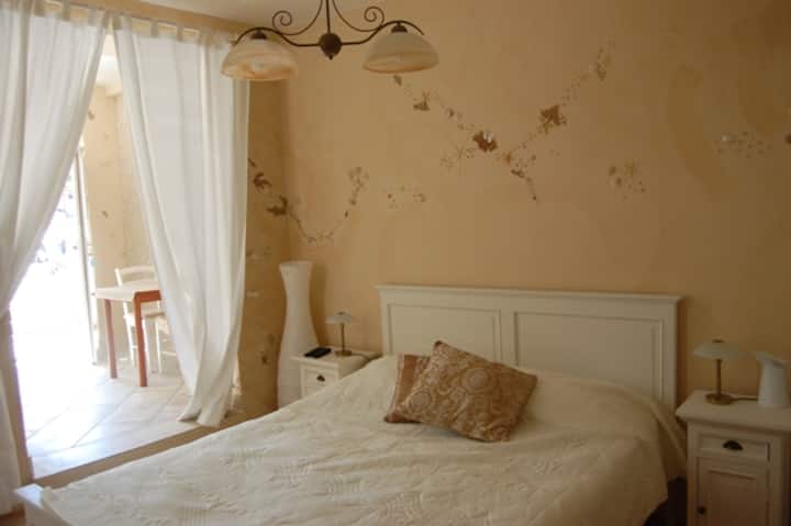 Makarska Romantic Apartment For 2 - Promajna