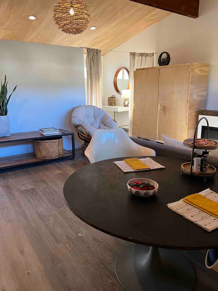 Smart Clean Mid Century Zen Studio - Ventura, CA