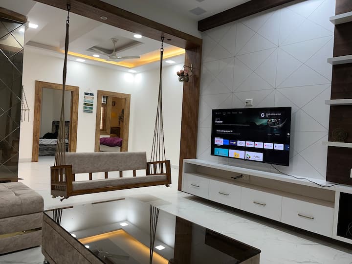 New & Luxurious 3 Bhk In The Heart Of Amu - Aligarh