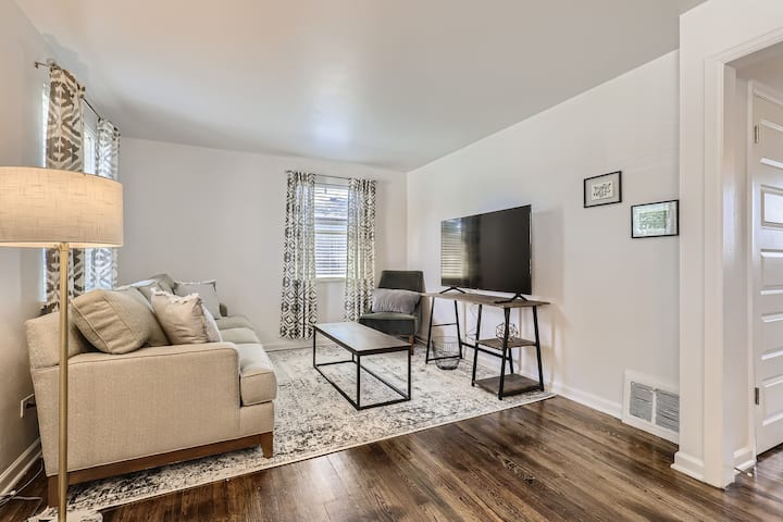 Park Hill Haven, Sleeps 6+ - Denver, CO