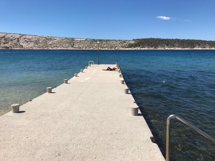 The Perfect Getaway - Lun