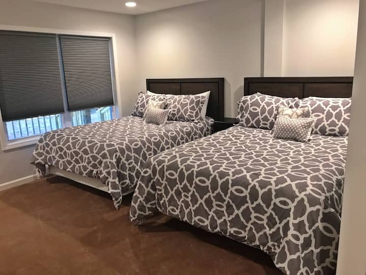 6 Br House Walk To Restaurants, Lake/ Beach Access - Lake Harmony, PA