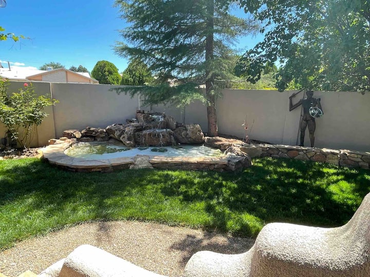 Larry’s Oasis | Safe & Private - Albuquerque, NM