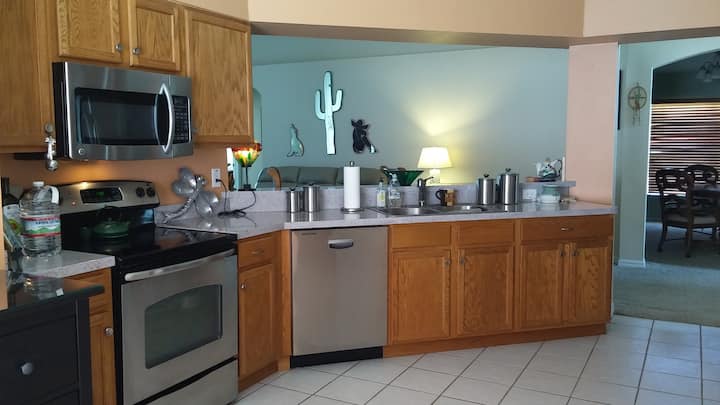 Bird & Butterfly Paradise - Wesley Chapel, FL