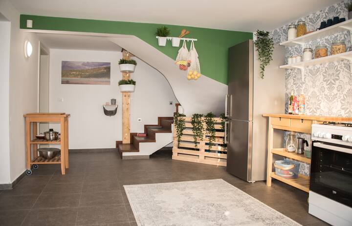 3 Bedroom Apartment With Garden & One Free Parking - Liubliana