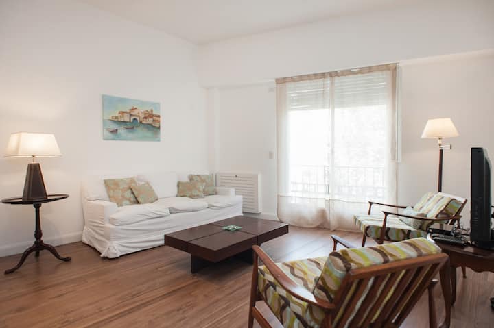 Cozy 3 Bedroom Apartment In Recoleta - Buenos Aires