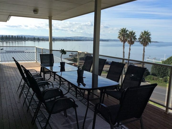 Encounter The View - Beachfront (No Schoolies) - Victor Harbor