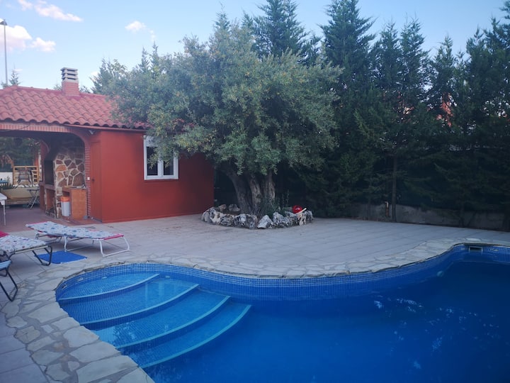 Loft Independiente Con Jardín Y Piscina Común - Loeches