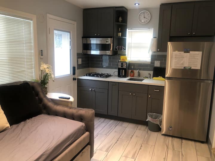 Cozy 1 Bedroom In The Heart Of City Alhambra - Alhambra, CA