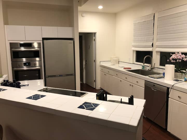 Holomakai North Shore B And B Room 1. - Maui, HI