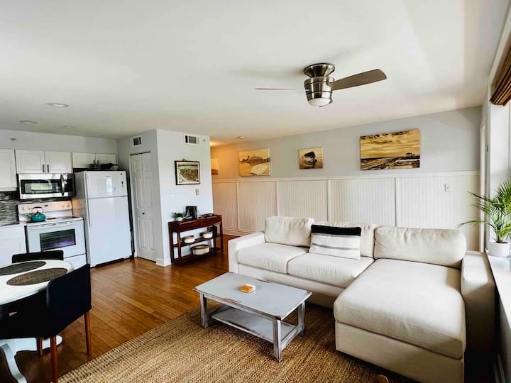 Folly River Condo - Dock, Pool, Walk To Center St! - Folly Beach, SC