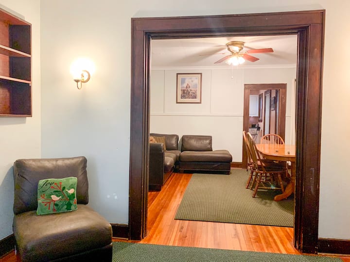 Historic Walnut Apartment - 2 Mins To Seaside Park - Bridgeport, CT