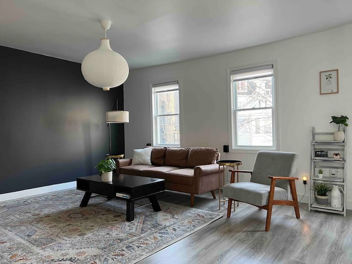 Stay At Stewart: Downtown House - Canada