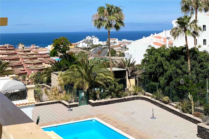 Cozy Apartment With Ocean And Swimming Pool View - Adeje