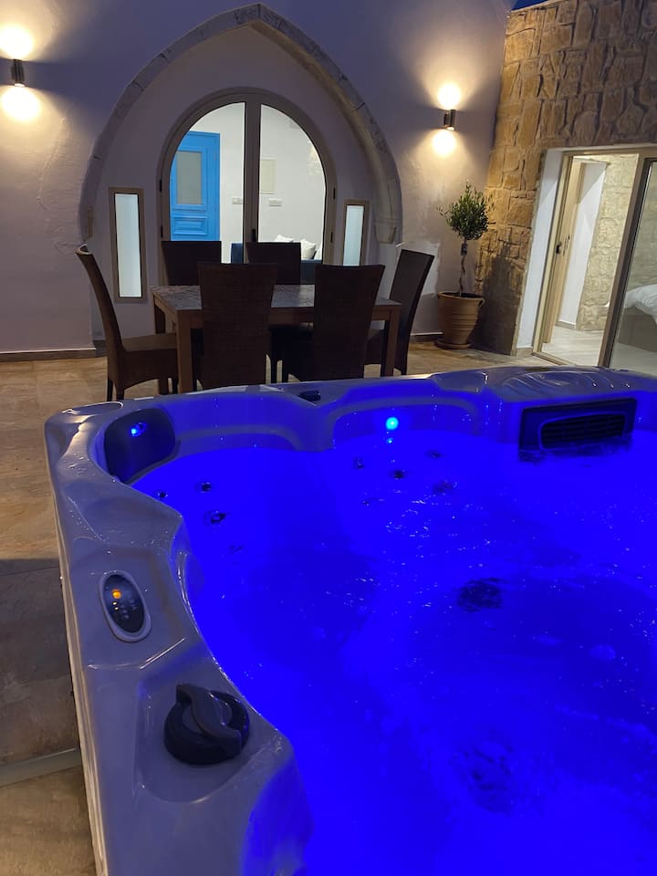 Villa Caerus - Paphos