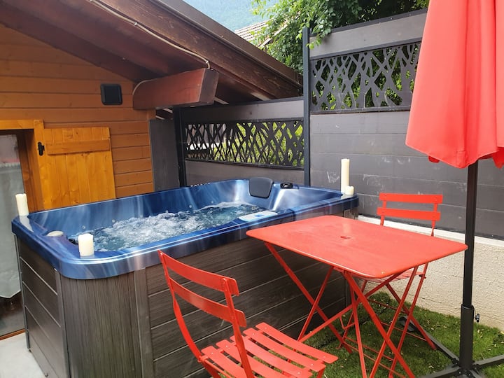 Petit Chalet Romantique Avec Jaccuzzi - Le Grand-Bornand