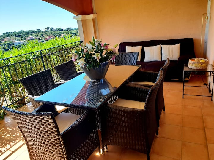 Magnifique Appartement Dans Résidence Avec Piscine - Sainte-Maxime