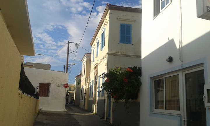 Μονοκατοικία με αυλές στο κέντρο της πόλης - Islas de Rodas