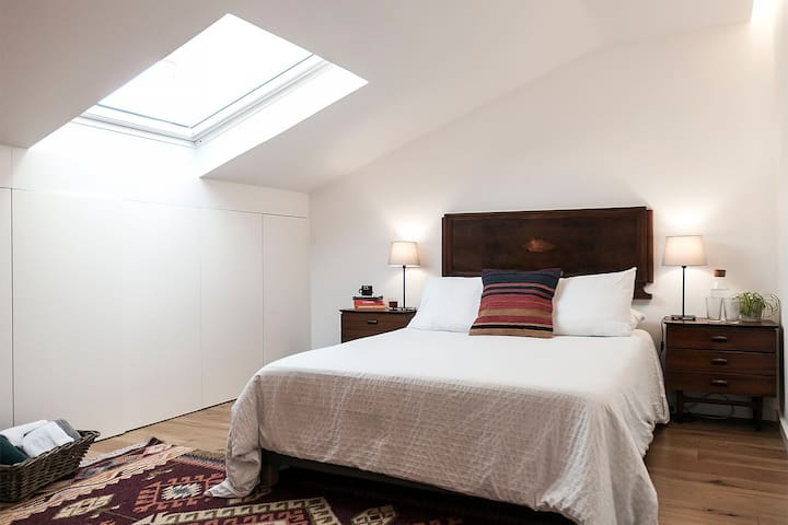 House Santa Marta | Standart & Central Room - Lisbon