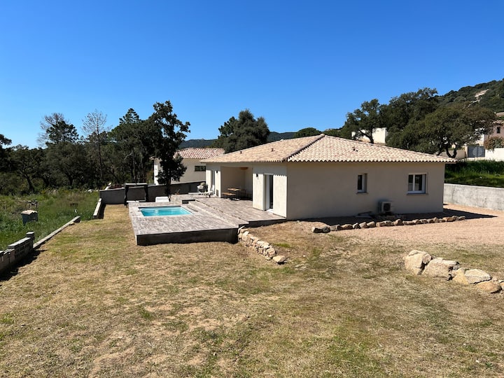 Villa 160m2 - 4 Chambres - Emplacement Idéal - Porto-Vecchio