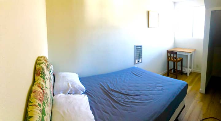 #7| 10 Min Walk To Caltrain| Private Room - Mountain View, CA