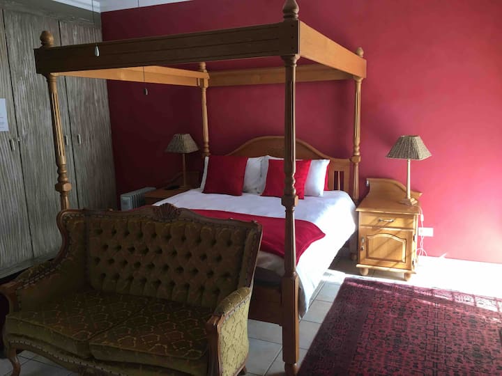 Birrea Guest House - Queen Room With Garden View - Polokwane