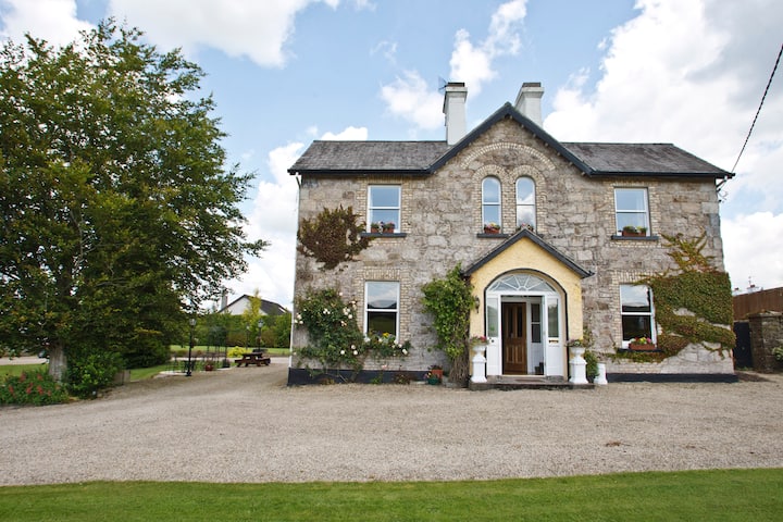 Cosy Country B&b In Kinnitty Near Slieve Blooms - County Offaly