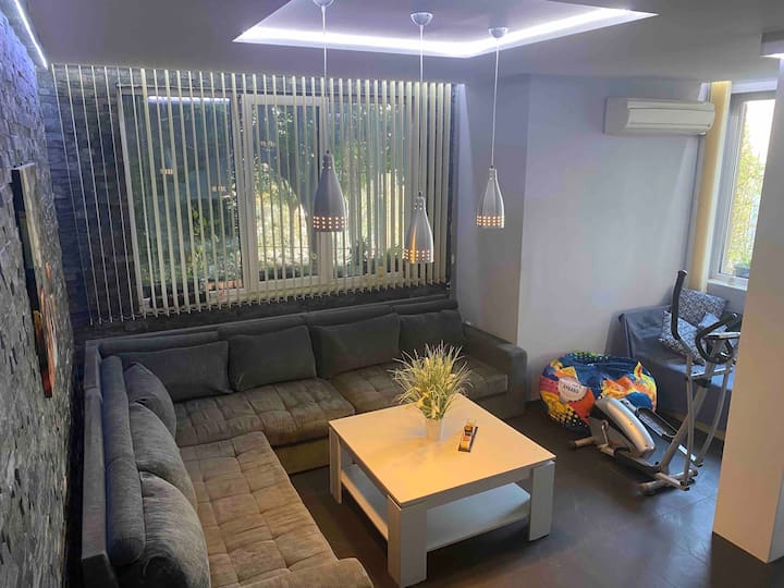 Luxury Seaside Villa With Jacuzzi & Garden | Varna - Varna