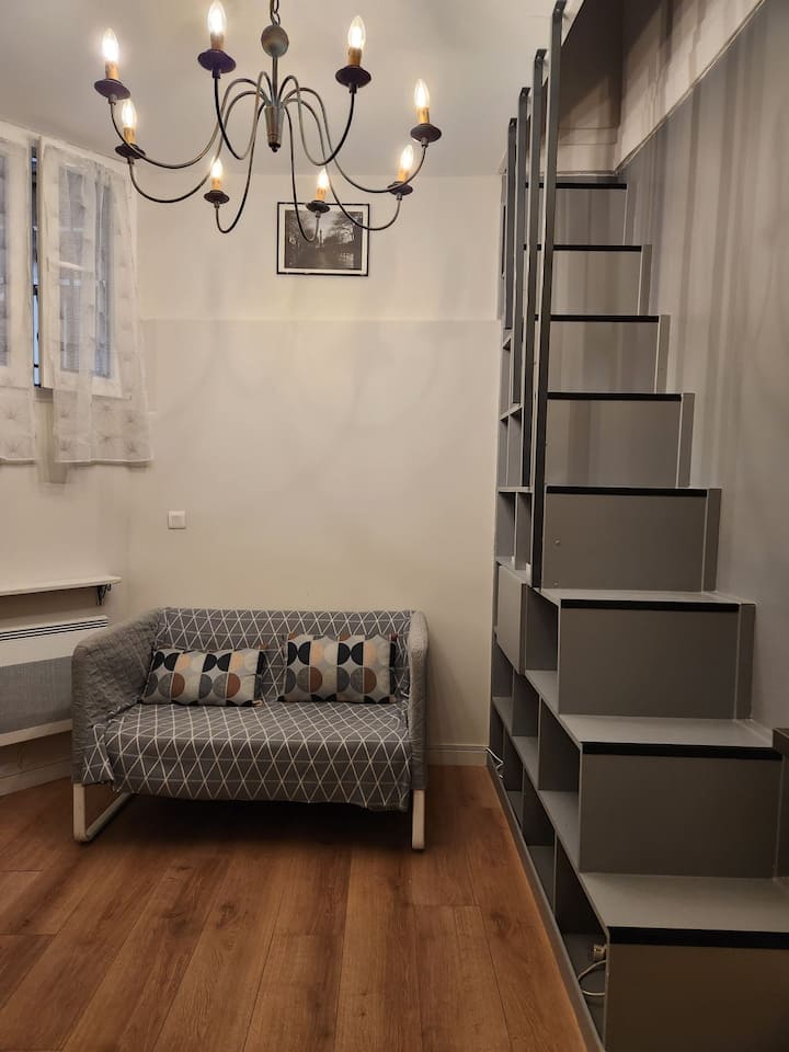 Un Duplex Pour Deux Au Marais - ibis Paris Canal Saint Martin