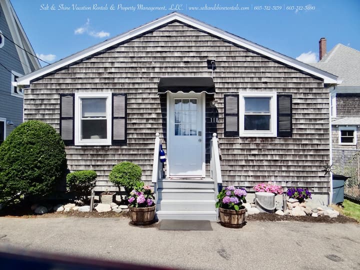 *>There's No Place Like The Nubble Point Cottage<* - York's Wild Kingdom, York