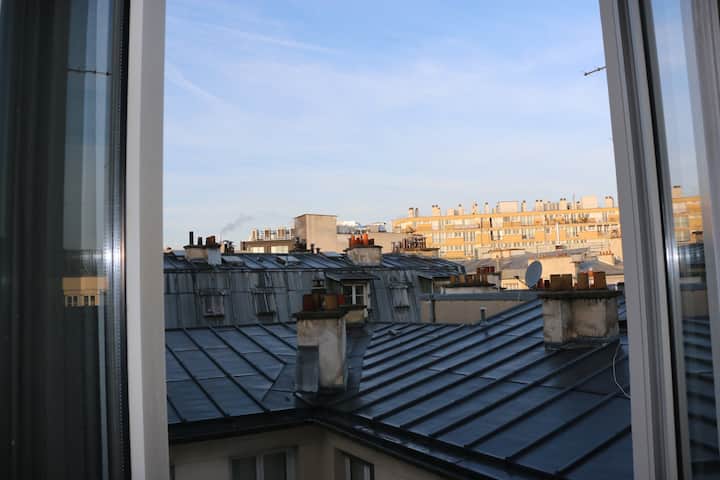 Deux Pièces, Lumineux, Calme, Vue Sur Le Ciel ! - Pariisi