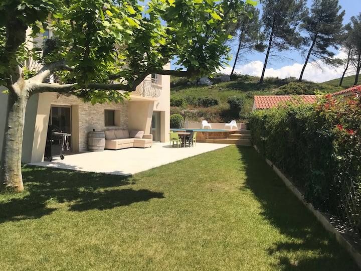 Villa Au Calme Avec Piscine & Jardin - Sausset-les-Pins