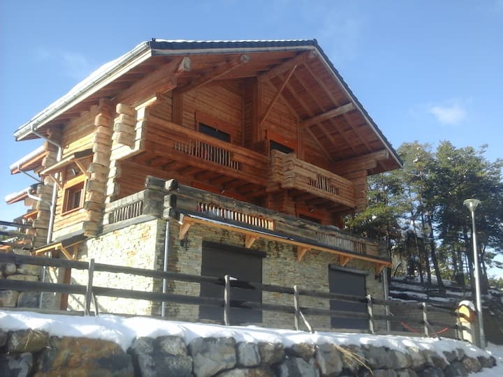 Très Bel Appartement Neuf Dans Chalet Canadien - Saint-Jean