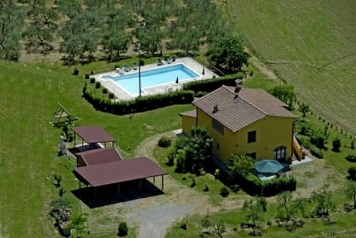 Agriturismo La Fonte, Ap. Ginestra. - Volterra
