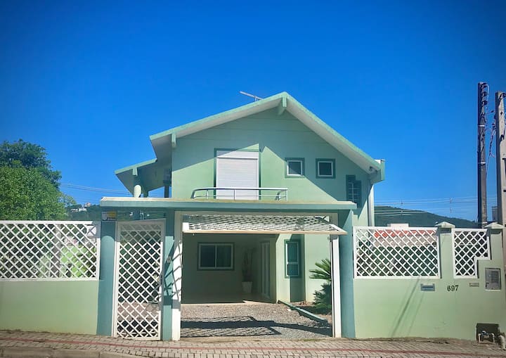 Casa Ampla Confortável @Bombinhasinfoco - Bombinhas