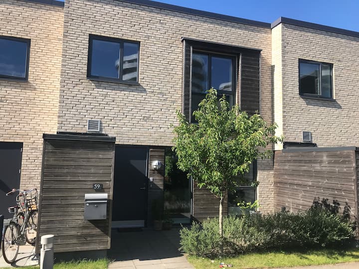Family House In Green Area Close To Beach - Copenhaguen