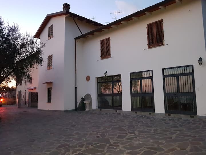Casa Con Piscina Biliardo, Camino E Molto Altro - Tuscany