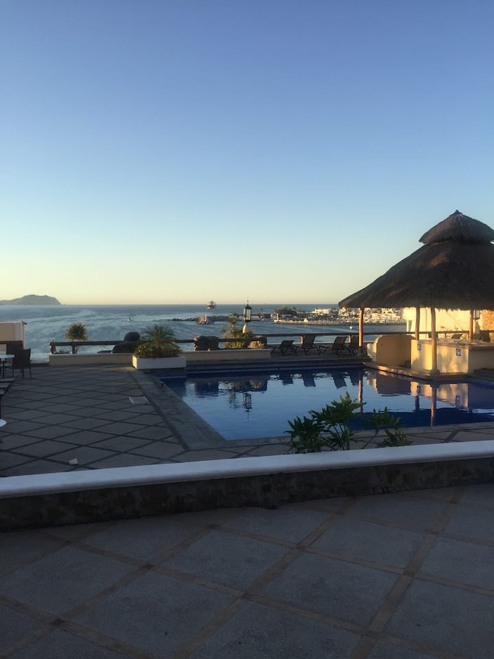 Espectacular Departamento Para 7
“Zona Las Hadas” - Manzanillo, Colima, Mexico