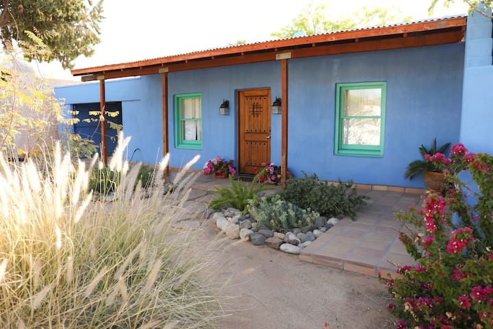 Hispanic Bungalow In Mid-town Tucson! - Tucson, AZ