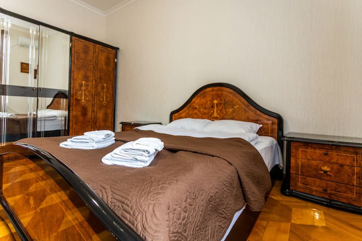 Mariam's Apartment In Kutaisi - 庫塔伊西